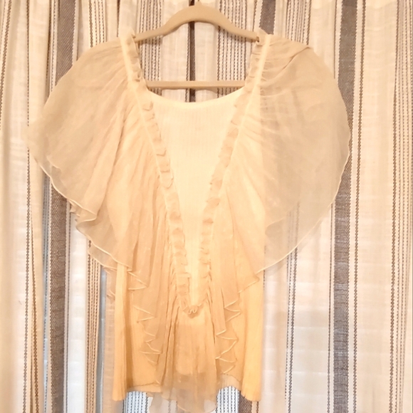 Isabella Rodriguez | Tops | Isabella Rodriguez Top | Poshmark